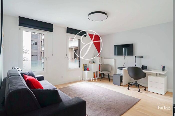 Appartement 1 pièce à vendre à Paris 9ème, Clichy, Trinité