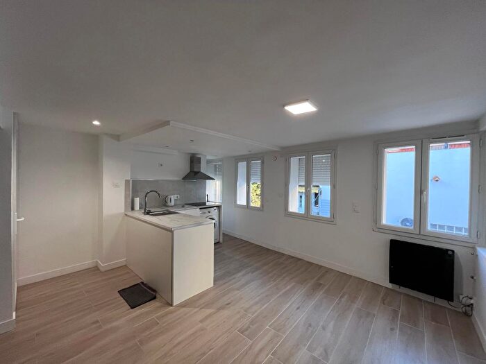 Cannes, Prado, République : Appartement 1 pièce à vendre