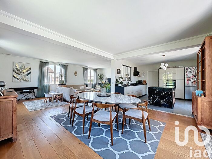 Maison à vendre - Villenave-dOrnon, Chambéry, La Monnaie, Carbonnieux, Trigan - 10 pièces - 7 chambres