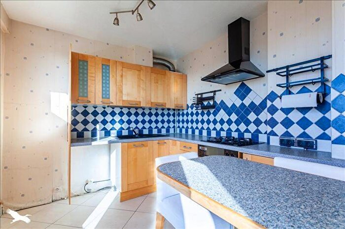 Chavril, Sainte-Foy-lès-Lyon : Appartement 4 pièces à louer
