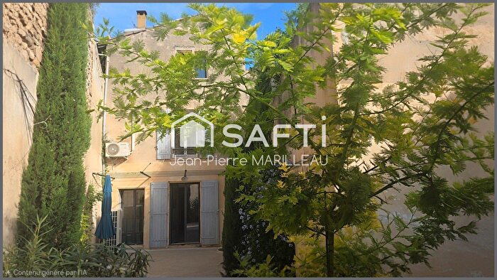 Maison à vendre - Tarascon, Centre-ville, Château, Condamine - 6 pièces - 4 chambres