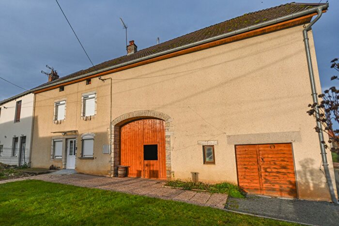Chassey-lès-Montbozon - Maison 5 pièces à vendre