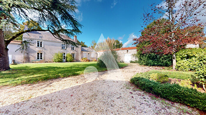 Maison à vendre - La Chevrolière - 8 pièces - 6 chambres