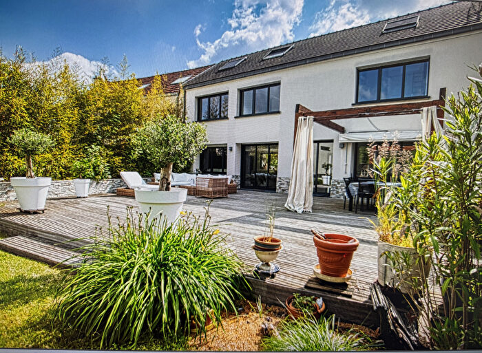Maison 7 pièces à vendre à Jouars-Pontchartrain