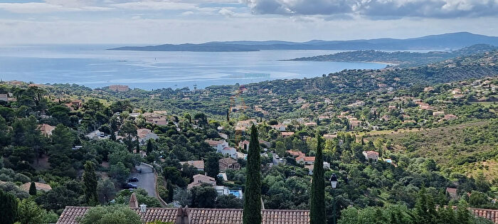 Appartement à vendre - Roquebrune-sur-Argens - 2 pièces - 1 chambre