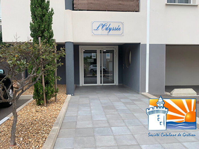 Saint-Cyprien, Village, Zone d'Activité : Appartement 2 pièces à louer