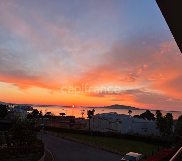 Appartement à vendre - Mèze - 4 pièces - 3 chambres