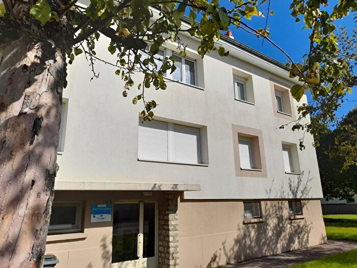 Appartement à louer - Liffol-le-Grand - 4 pièces - 3 chambres