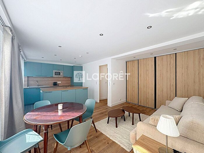 Appartement à louer - Elysées-Madeleine, Paris ème arrondissement - 1 pièce