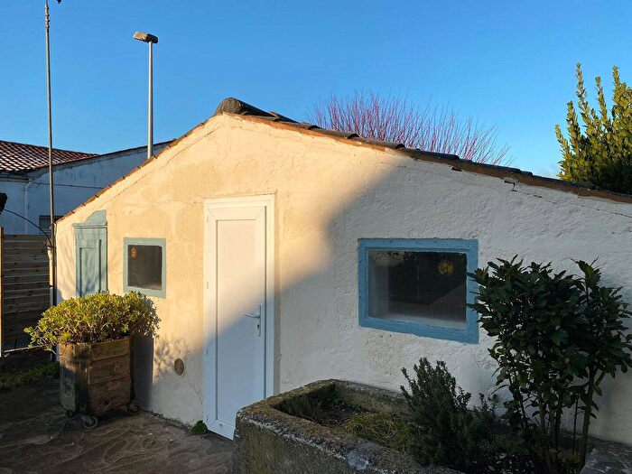 Appartement 1 pièce à louer à Saint-Georges-des-Coteaux