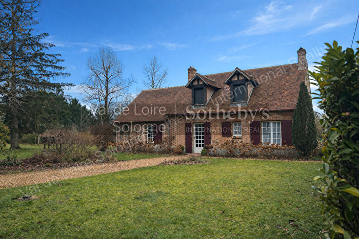 Maison 5 pièces à vendre à Chaumont-sur-Tharonne