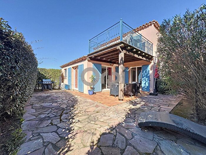 Maison à vendre - Roquebrune-sur-Argens, Golf - 5 pièces - 4 chambres