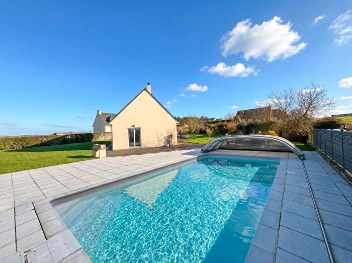 Maison à vendre - Ouilly-le-Tesson - 6 pièces - 4 chambres