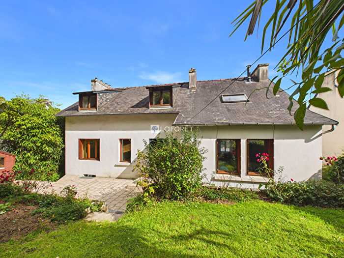 Châteaulin : Maison 7 pièces à vendre
