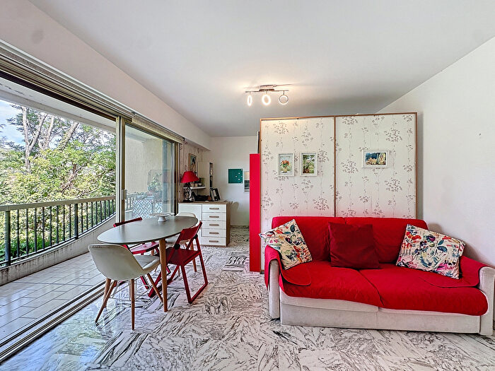 Appartement à louer - Nice, Rimiez - 1 pièce