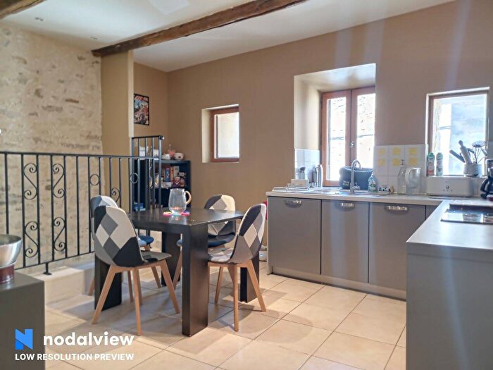 Maison 3 pièces à louer à Saze