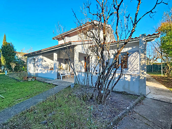 Maison à vendre - Mérignac, Beutre - 7 pièces - 4 chambres