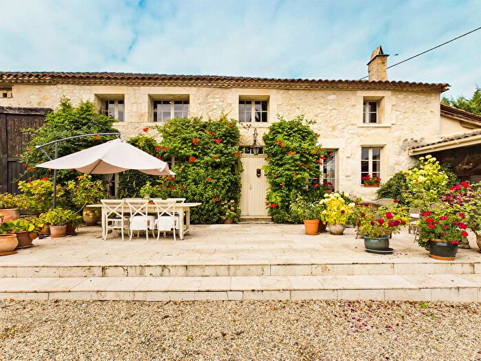 Maison 9 pièces à vendre à Savignac-de-Duras