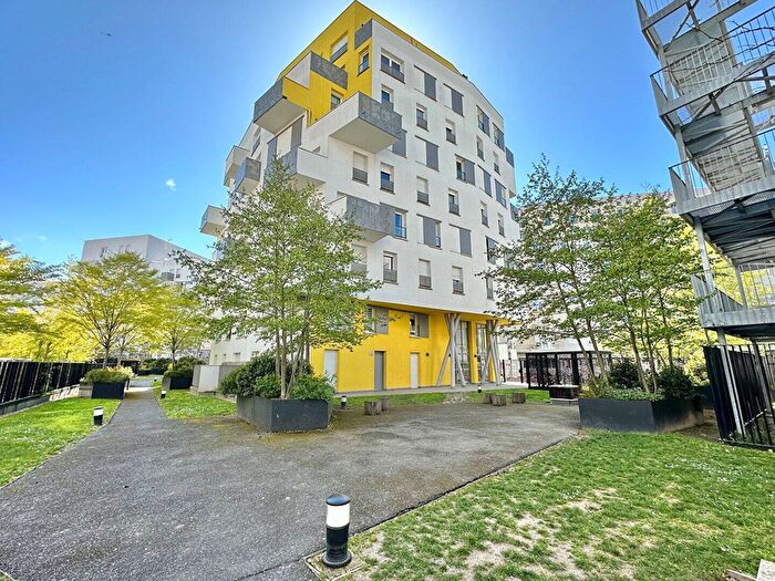 Centre Urbain-Coquibus, Évry-Courcouronnes - Appartement 3 pièces à louer