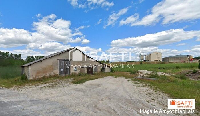 Maison à vendre - Barbezieux-Saint-Hilaire - 1 pièce - 1 chambre