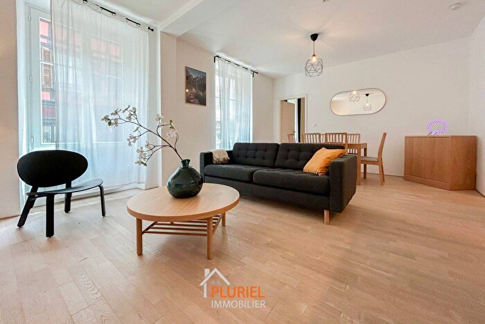 Appartement à louer - Strasbourg - 3 pièces - 2 chambres