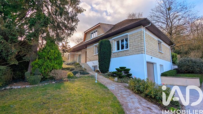 Maison à vendre - Maule - 8 pièces - 5 chambres