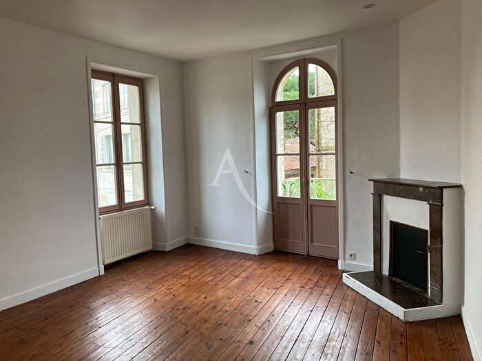 Grissais-Gros Noyer, Fontenay-le-Comte : Appartement 2 pièces à louer