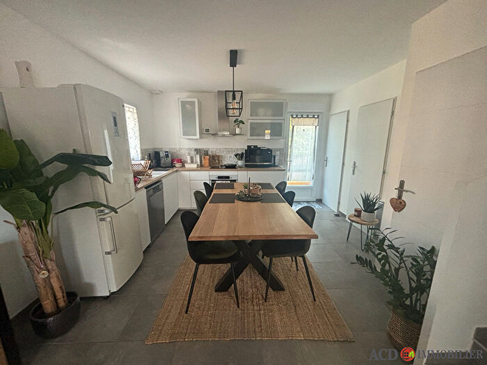 La Fare-les-Oliviers - Maison 4 pièces à louer