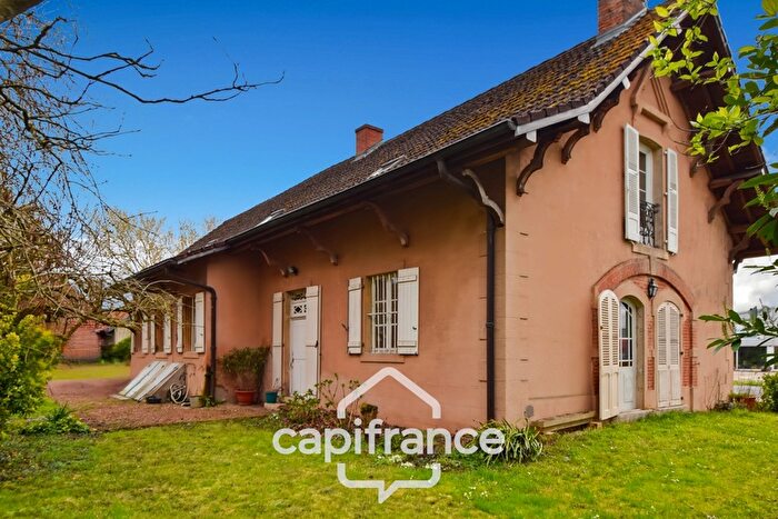 Maison à vendre - Pierre-de-Bresse - 6 pièces - 5 chambres