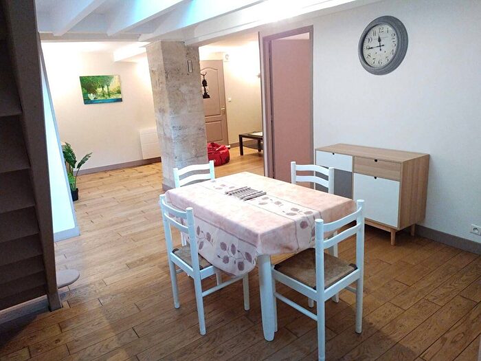 Appartement à louer - Bordeaux - 2 pièces - 1 chambre