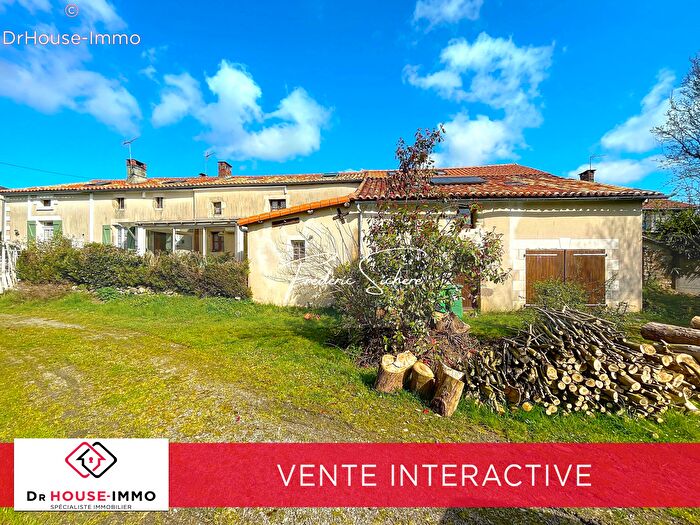 Maison à vendre - La Chapelle-Thireuil - 9 pièces - 5 chambres