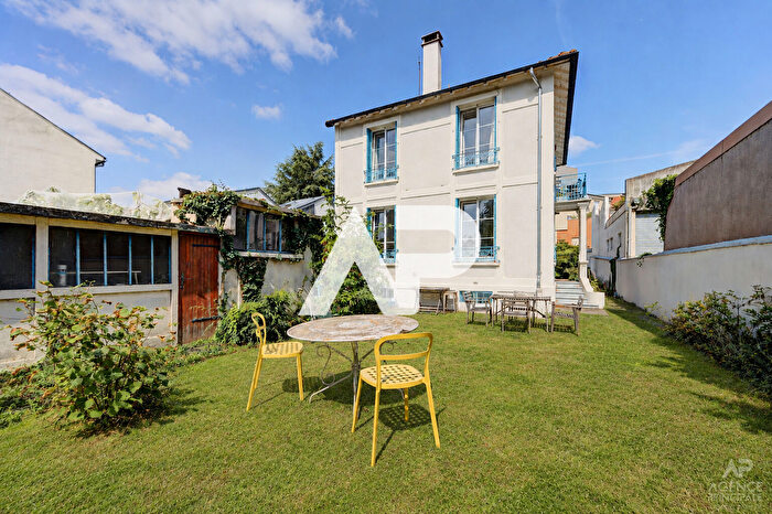 Rueil-Malmaison, Plaine Gare - Maison 7 pièces à vendre