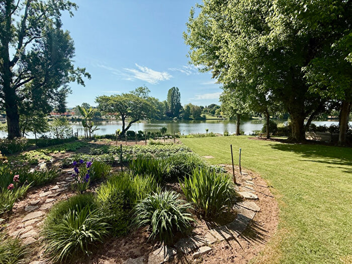 Maison à vendre - Sainte-Livrade-sur-Lot - 6 pièces - 3 chambres