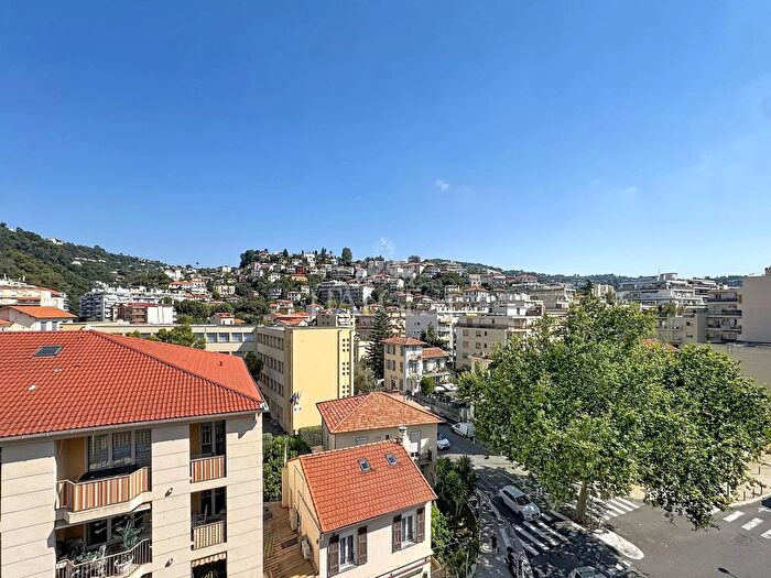 Nice, Saint-Sylvestre : Appartement 4 pièces à vendre