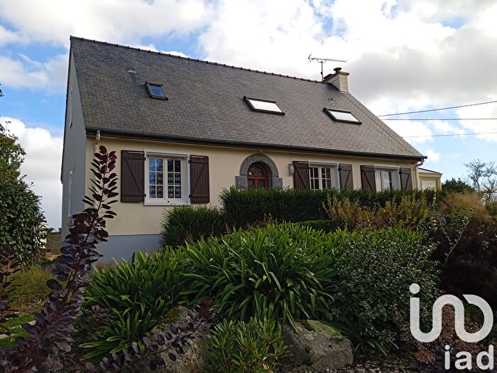 Maison à vendre - Plouëc-du-Trieux - 7 pièces - 4 chambres