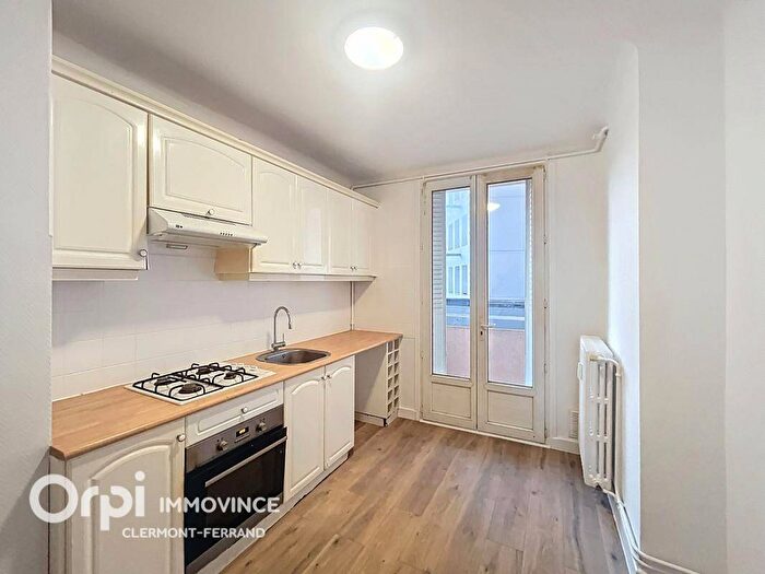 Appartement à louer - Leon Blum-La Raye Dieu, Clermont-Ferrand - 4 pièces - 3 chambres