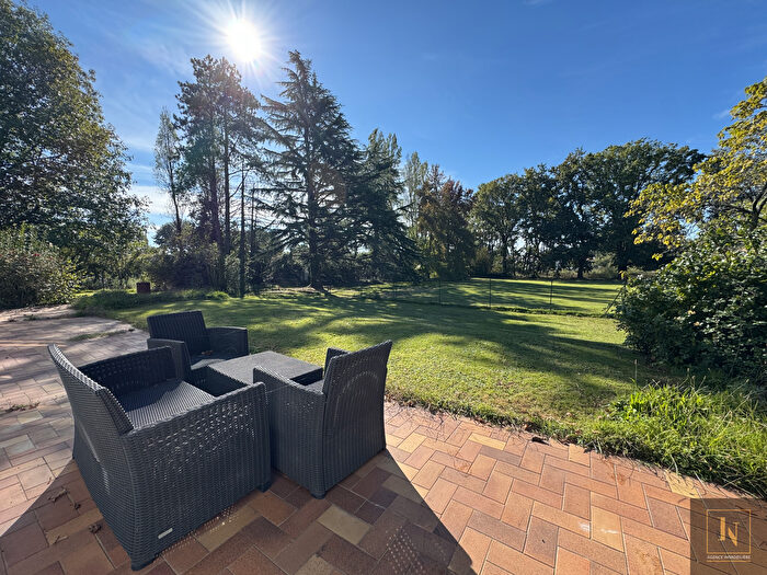 Maison à vendre - Sainte-Pazanne - 11 pièces - 6 chambres