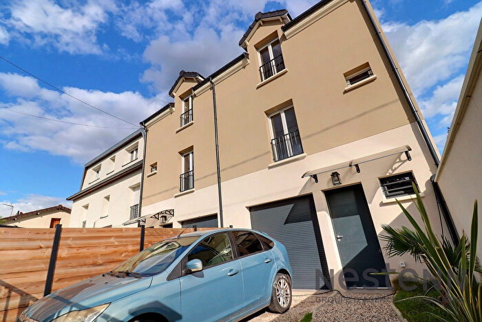 Maison à vendre - Gagny, Plateau, Franceville - 6 pièces - 4 chambres