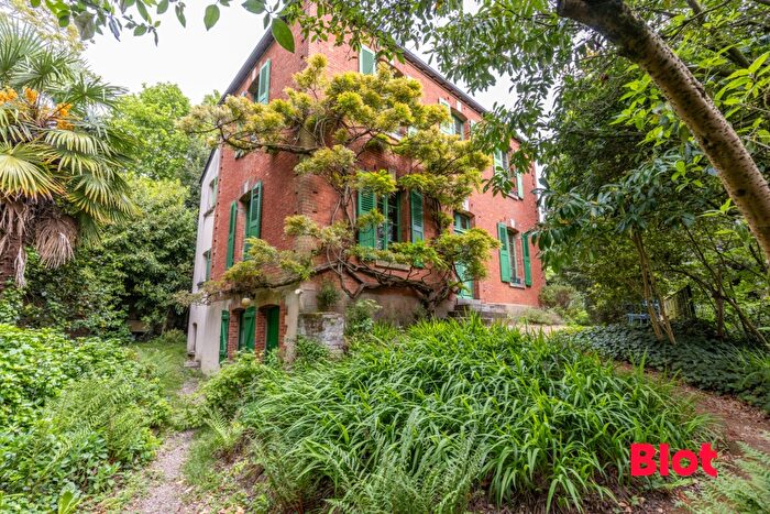 Quartiers Ouest, Bourg lEvesque - Maison 7 pièces à vendre