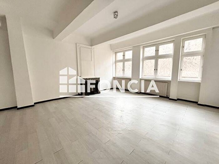 Appartement à louer - Vieux Lyon, Lyon ème arrondissement - 4 pièces - 3 chambres