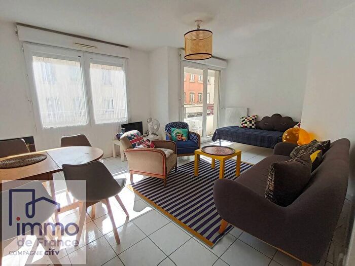 Appartement à louer - Gratte Ciel, Villeurbanne - 3 pièces - 2 chambres