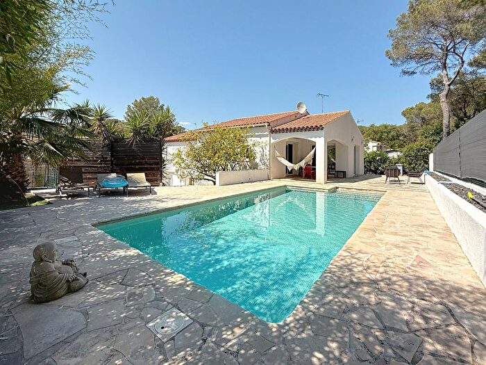 Maison à vendre - Fréjus, La Tour de Mare - 5 pièces - 4 chambres