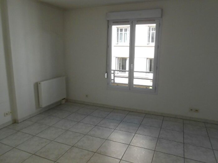 Appartement à louer - Lyon e , Guillotière - 2 pièces - 1 chambre