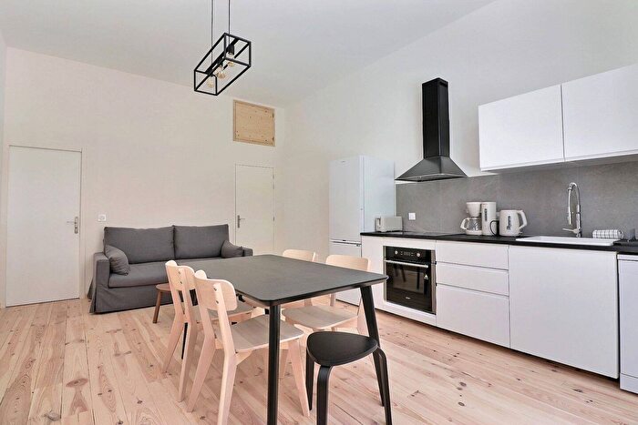 Appartement à louer - Lyon ème arrondissement - 2 pièces - 1 chambre