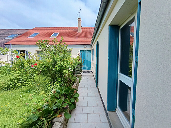 Maison 4 pièces à Élancourt, Nouvelle Amsterdam, ZA Petite Villedieu, à vendre