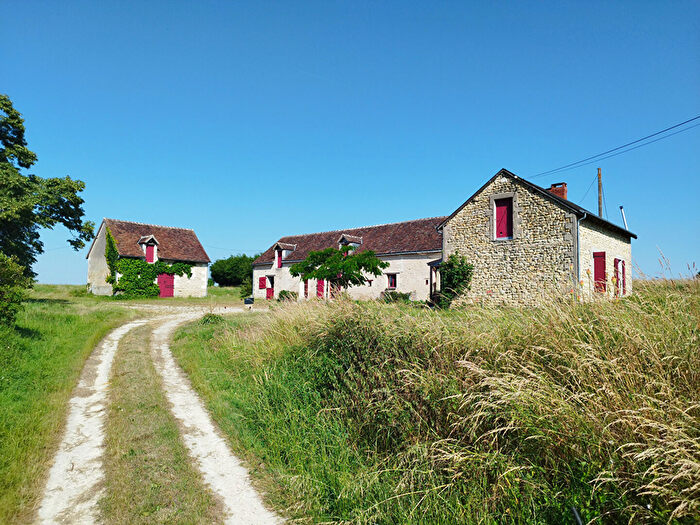 Maison à vendre - Nouans-les-Fontaines - 5 pièces - 3 chambres