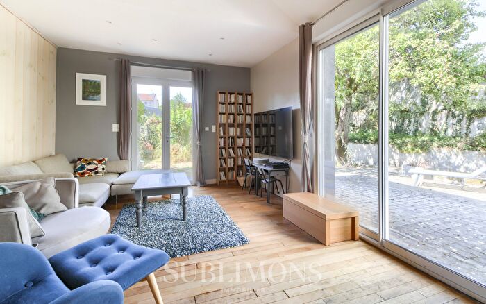 Maison 8 pièces à Rezé, Hôtel de Ville, à vendre