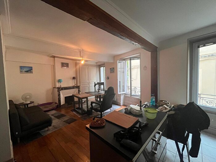 Appartement 2 pièces à Vienne, Centre-ville, à louer