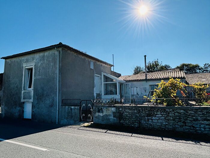 Barzan : Maison 2 pièces à vendre