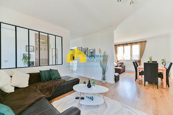 Maison à vendre - Épinay-sur-Orge - 6 pièces - 4 chambres